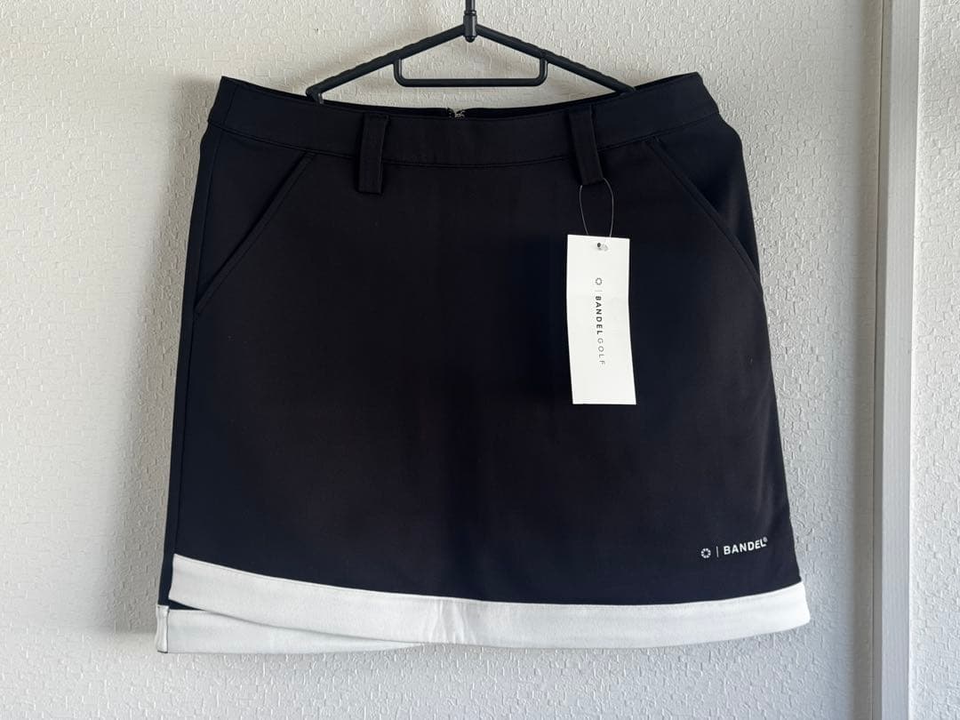 BANDL PIPING HEM SKIRT 黒/白