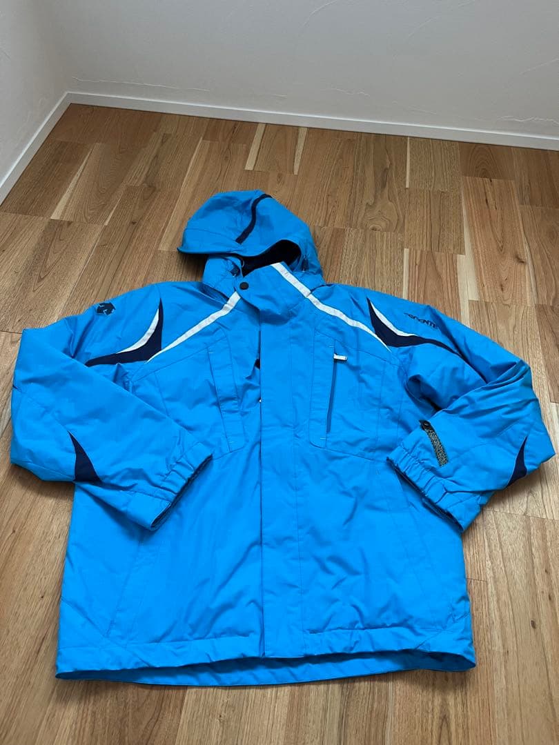 デサント DESCENTE スキーウェア 上下セット 中古　サイズＬ