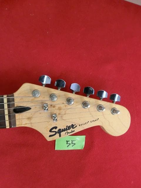 55：Squier Bullet Strat　Fender　エレキギタージャンク