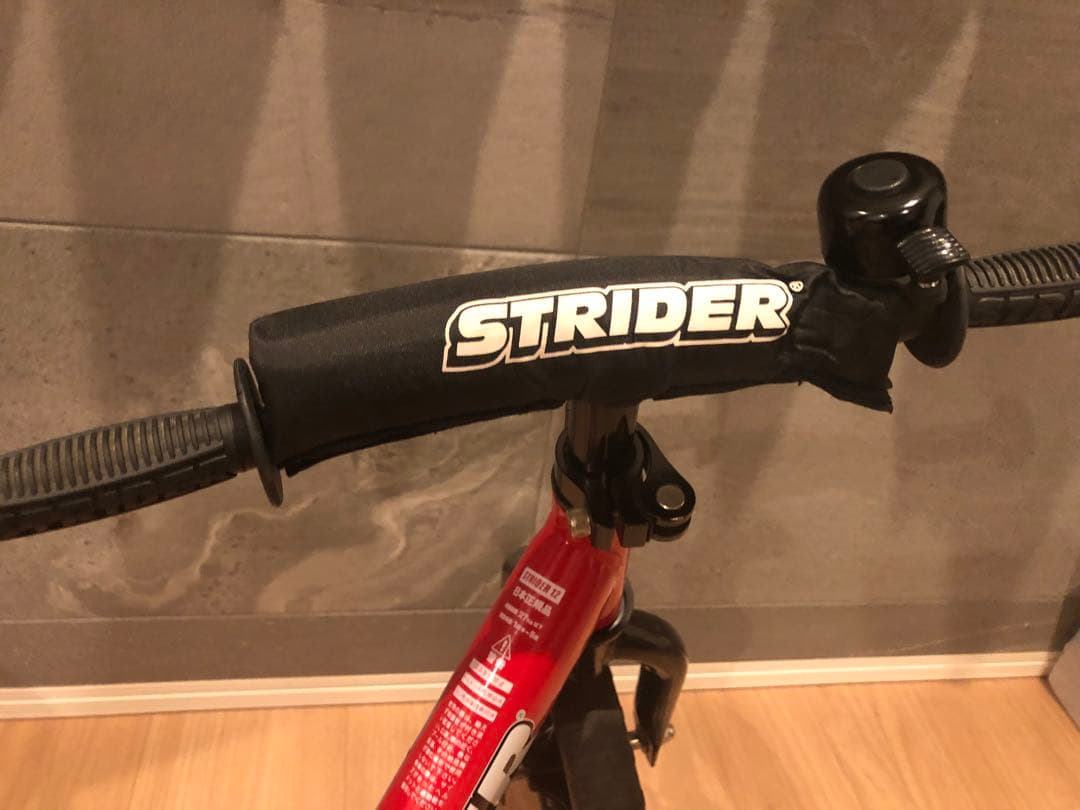 〓超美品〓　ストライダー　赤　レッド　12　カバー付　STRIDER　室内保管