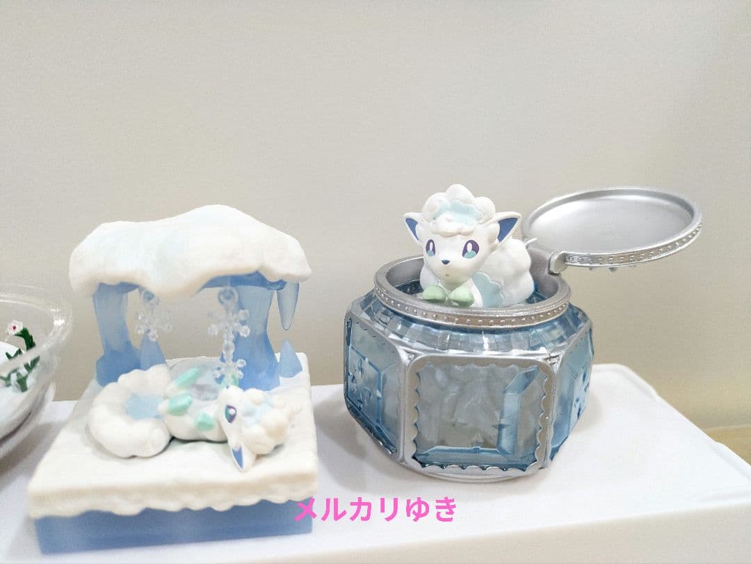 ポケモン　アローラロコン　リーメントなど5点セット♡