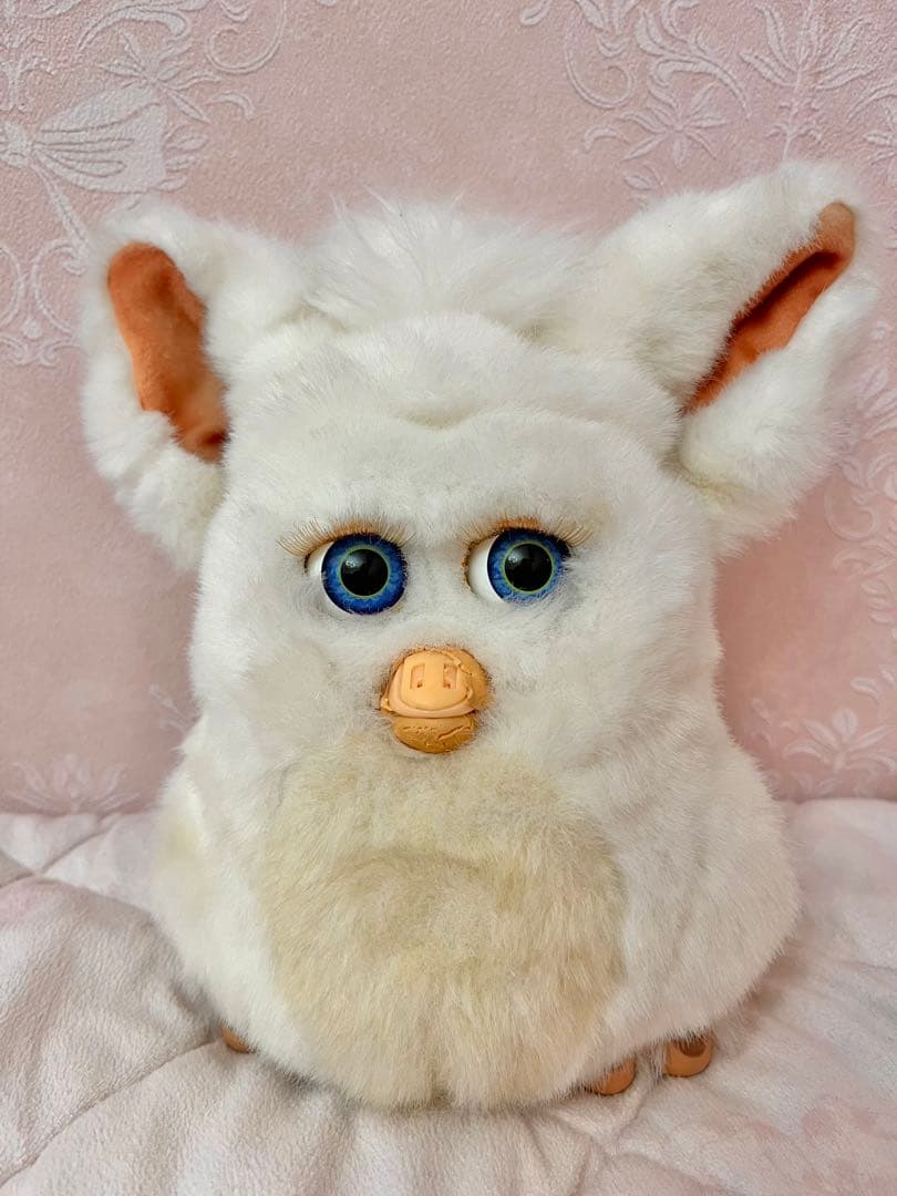 Furby 2（ファービー2）ドイツ語版　シュガースノー　ブルーアイ　可動品
