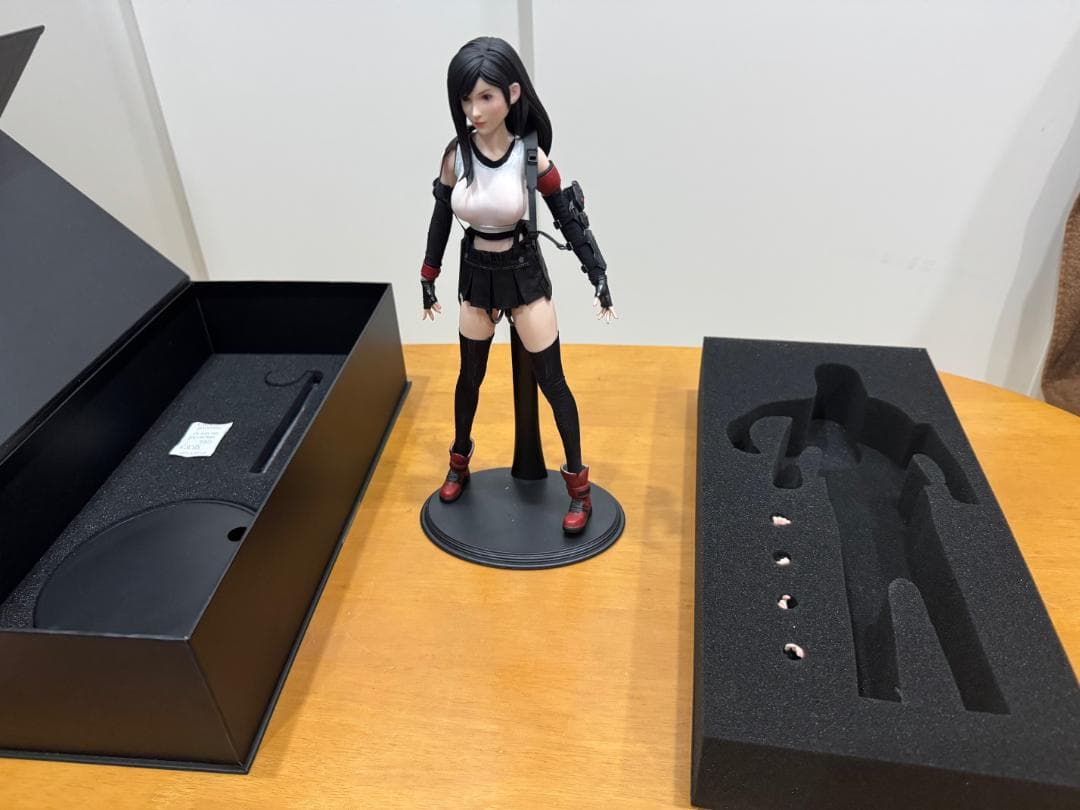 Tifa ティファ シームレス フィギュア ドール LS2023-TF 1/6