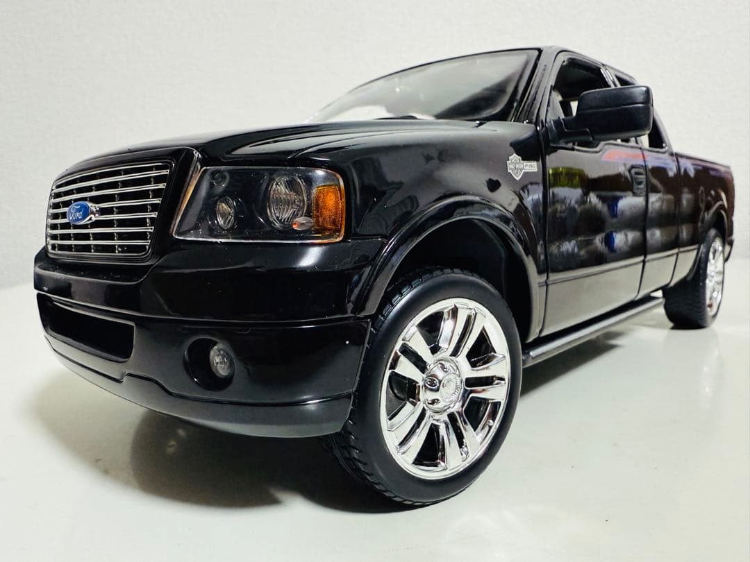 '06 Fordフォード F-150 Harleyハーレー 1/18 新品