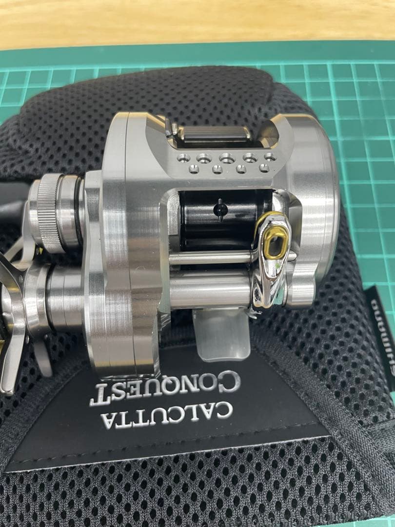 右！シマノ 23カルカッタコンクエストBFS HG RIGHT 7.8