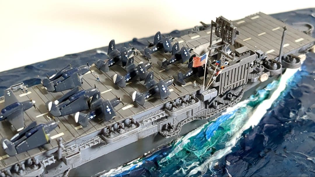 1/700 アメリカ海軍 護衛空母ブレトン 完成品ジオラマ
