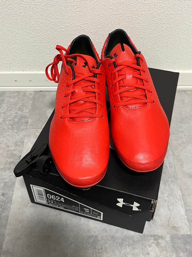 Under Armour Magnetico レッド サッカーシューズ