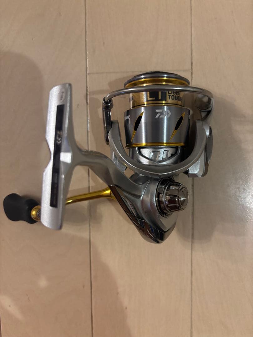 未使用 ダイワ Daiwa 21 フリームス FC LT 2000S