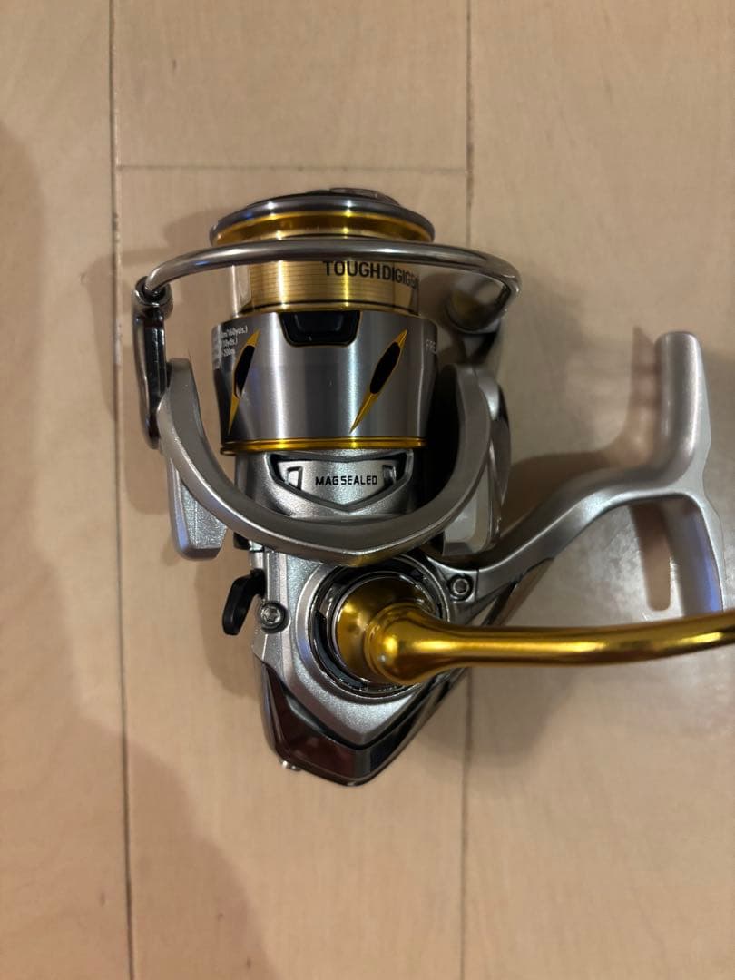 未使用 ダイワ Daiwa 21 フリームス FC LT 2000S