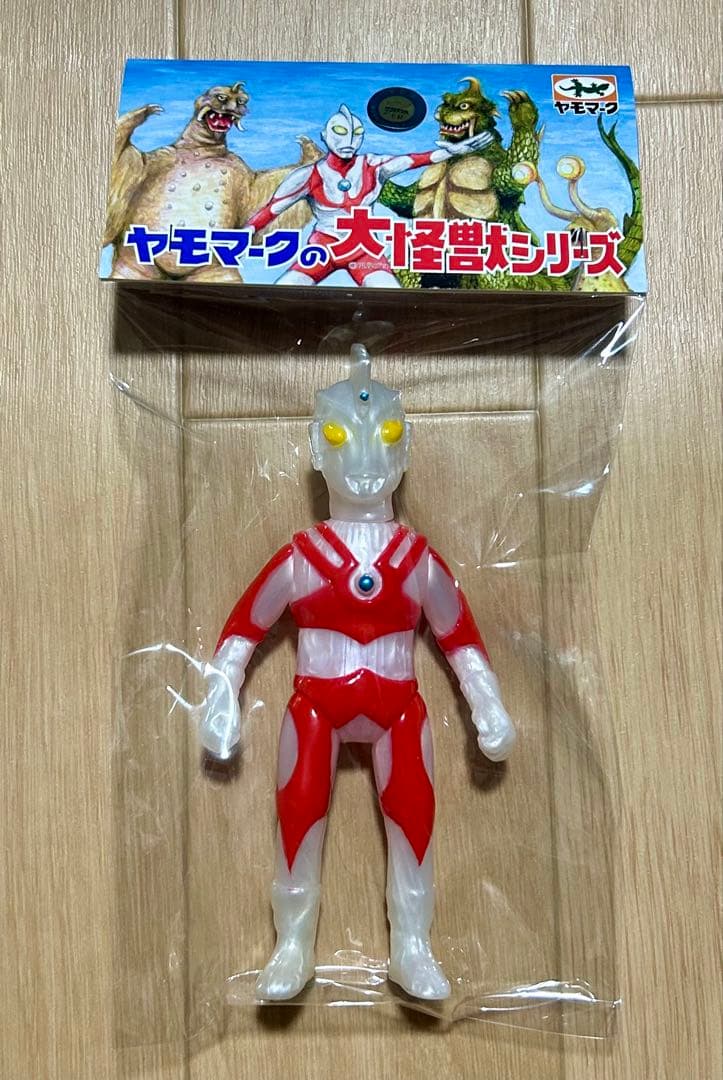 ヤモマーク ウルトラマンA エース ホワイトパールソフビ