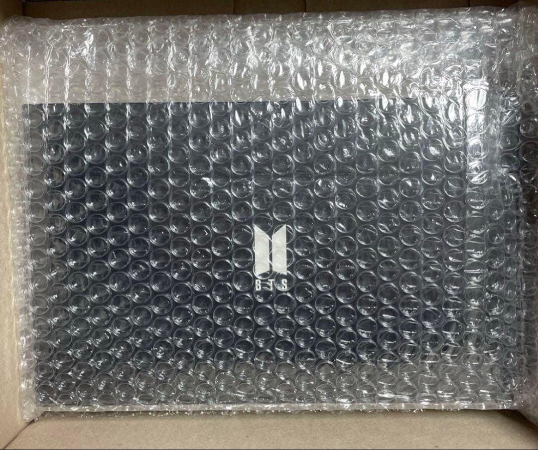 MERCH BOX 20 BTS 新品 マーチボックス メダル トレカ