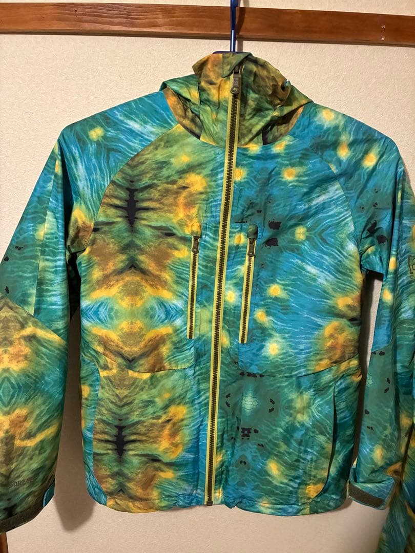 Burton ak 2L スタッガー　ジャケット&パンツ