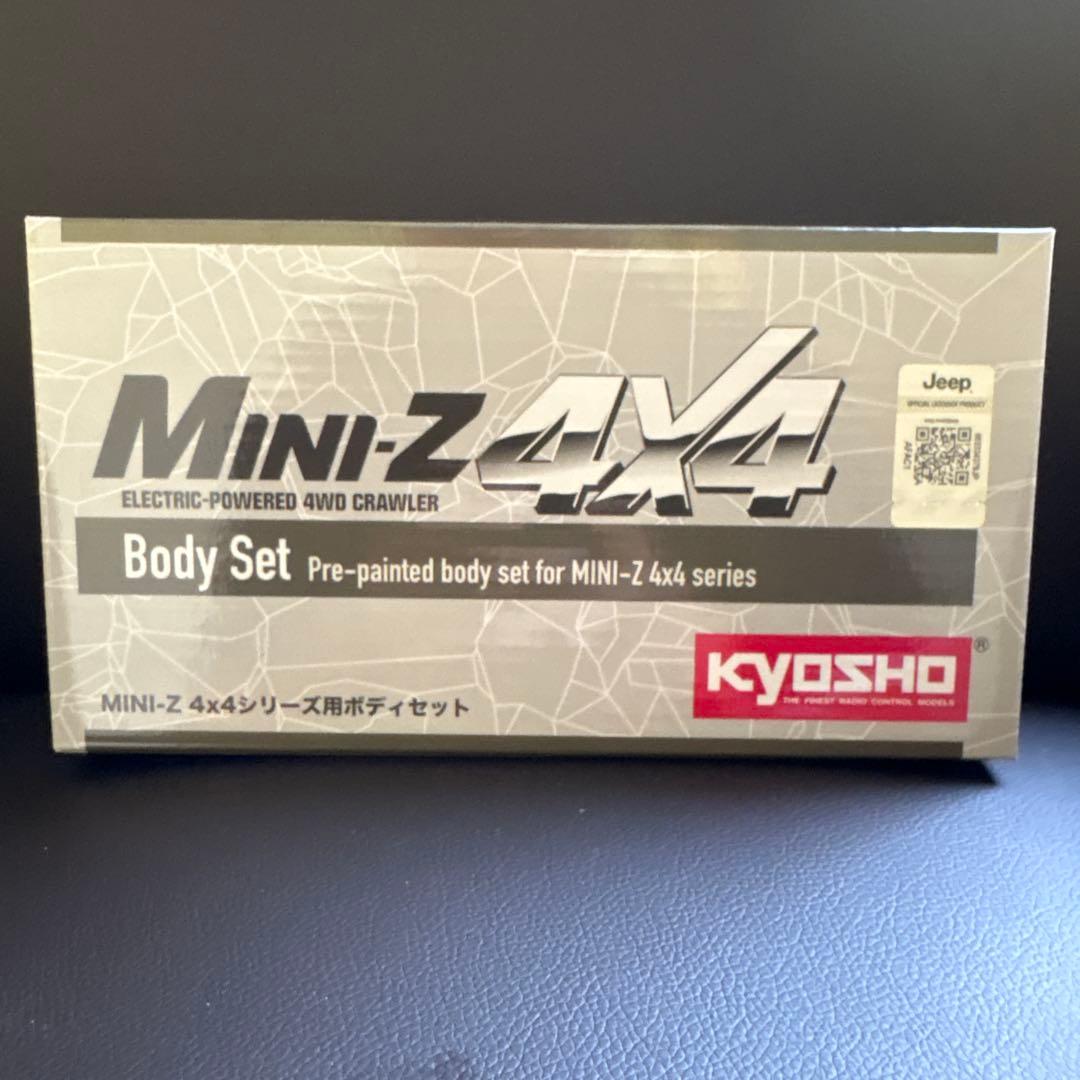 京商　MINI-Z 4×4 ミニッツ　ラングラー　ヒッチメンバー　新品ボディ付