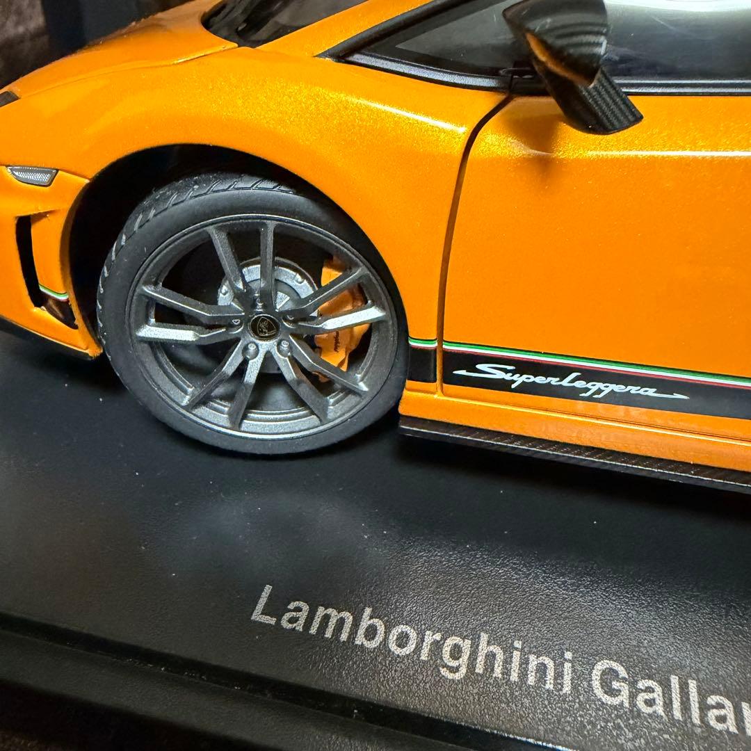 ハチハチAUTOart Lamborghini Gallardo