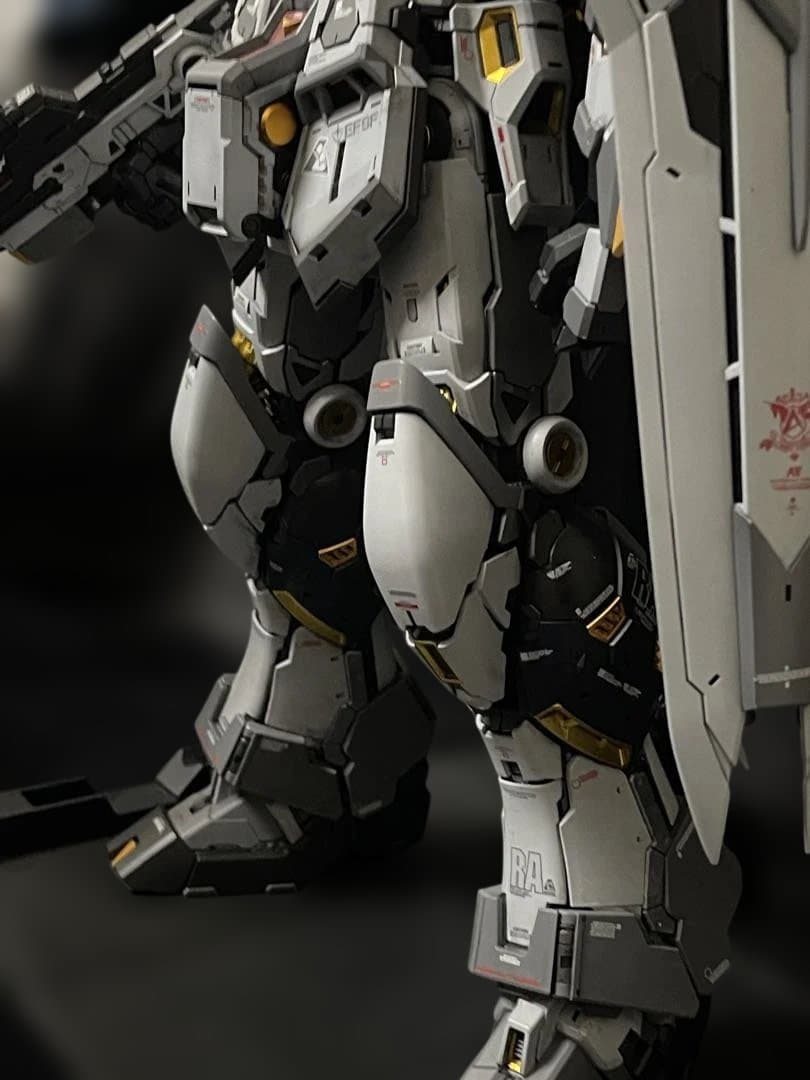 PG UNLEASHED 1/60 νガンダム 国内正規品塗装済み完成品