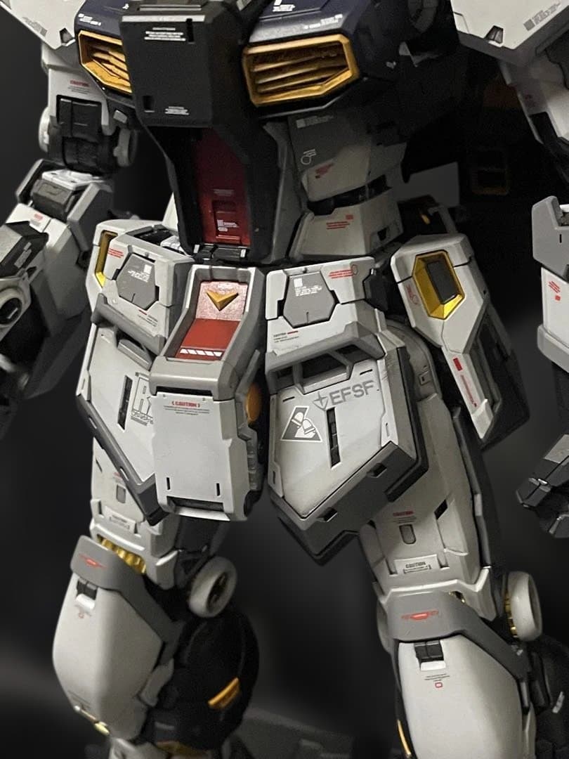 PG UNLEASHED 1/60 νガンダム 国内正規品塗装済み完成品