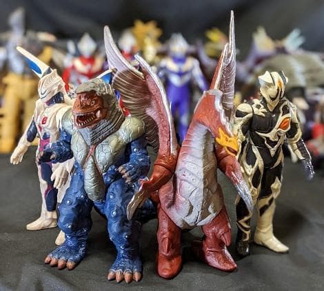 ウルトラマンティガ＆登場怪獣・宇宙人（バンダイ）ソフビフィギュア34体セット