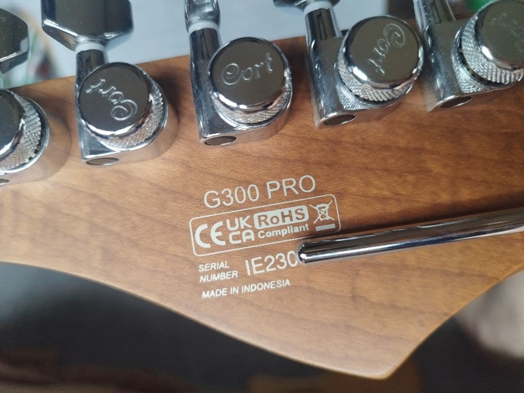 Cort G300 pro エレキギター ゴールド