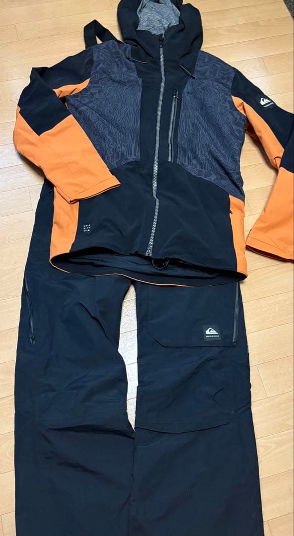 【QUIKSILVER】HIGHLINE 上下セットsize:XS - S
