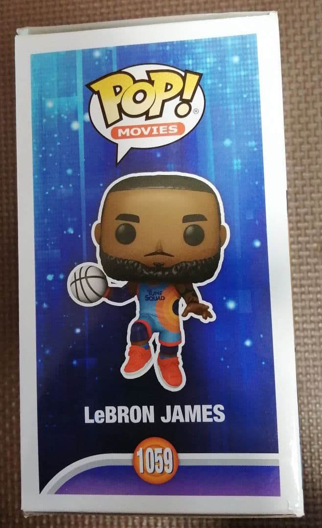 LeBron James フィギュア& Anthony Davis カードセット