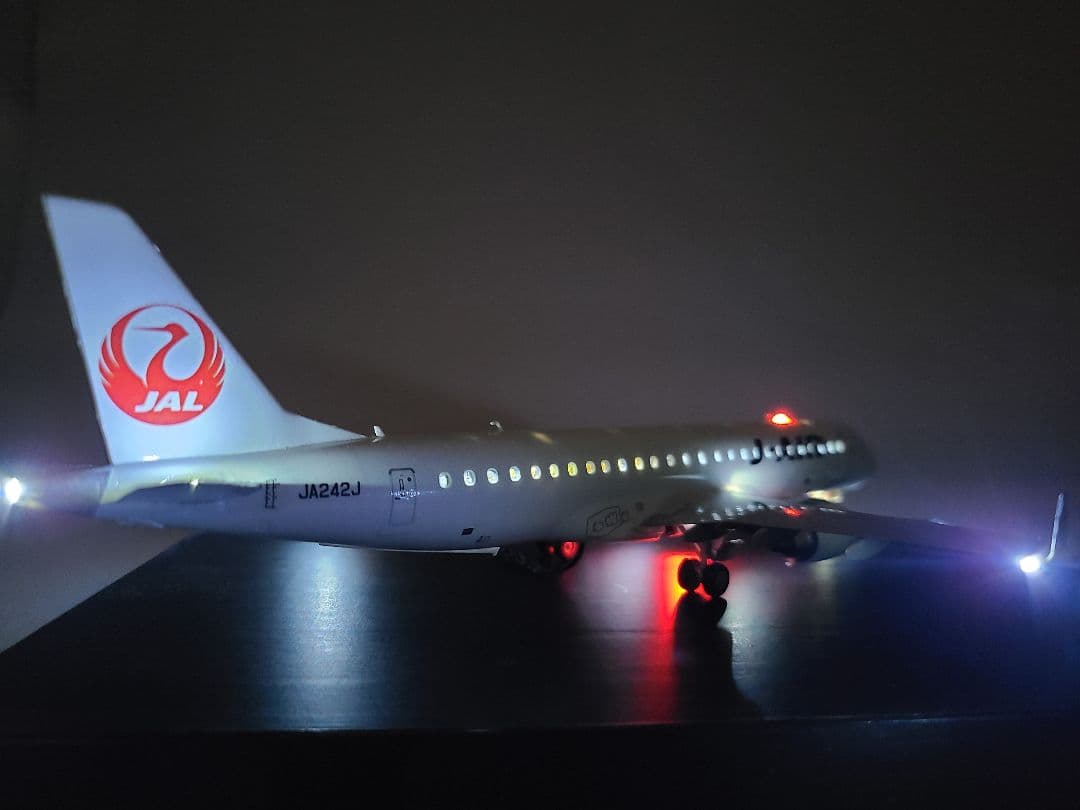 JAL エンブラエル E190 LED仕様完成品