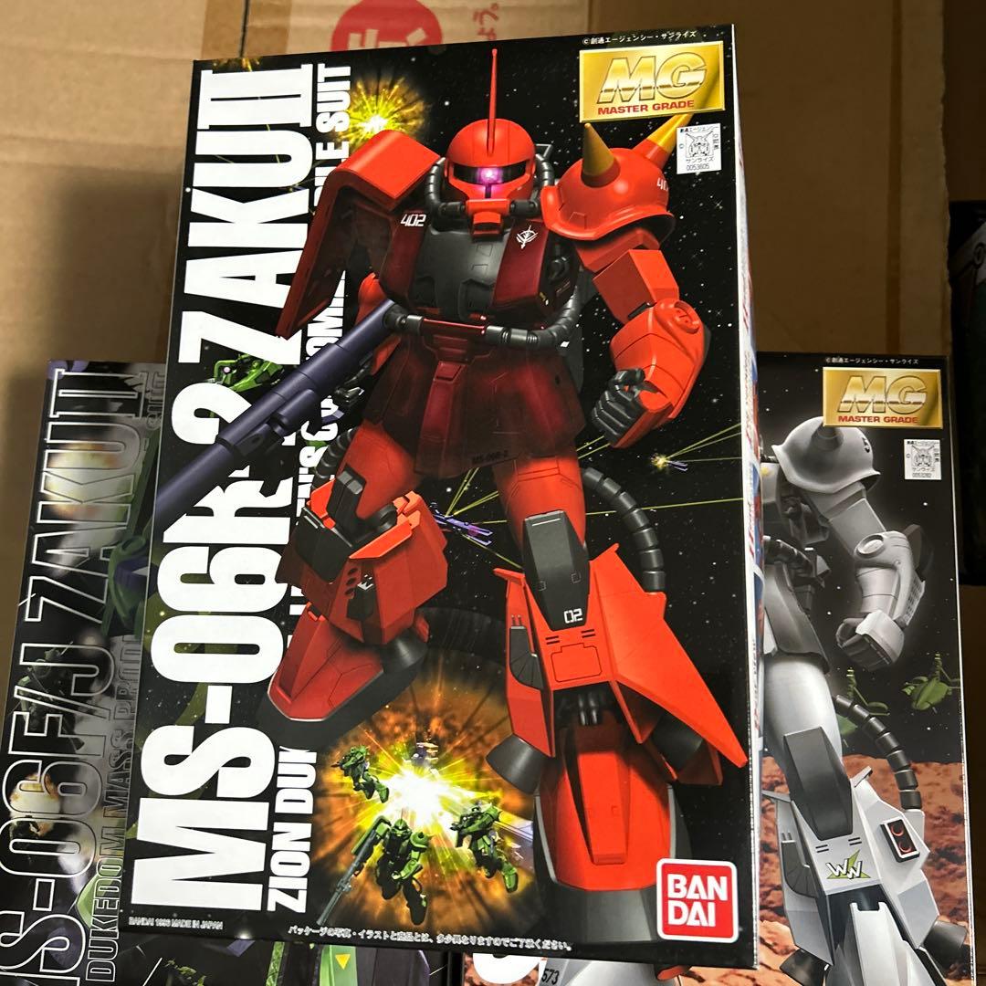 機動戦士ガンダム MG 1/100 ザクⅡ 4体セット