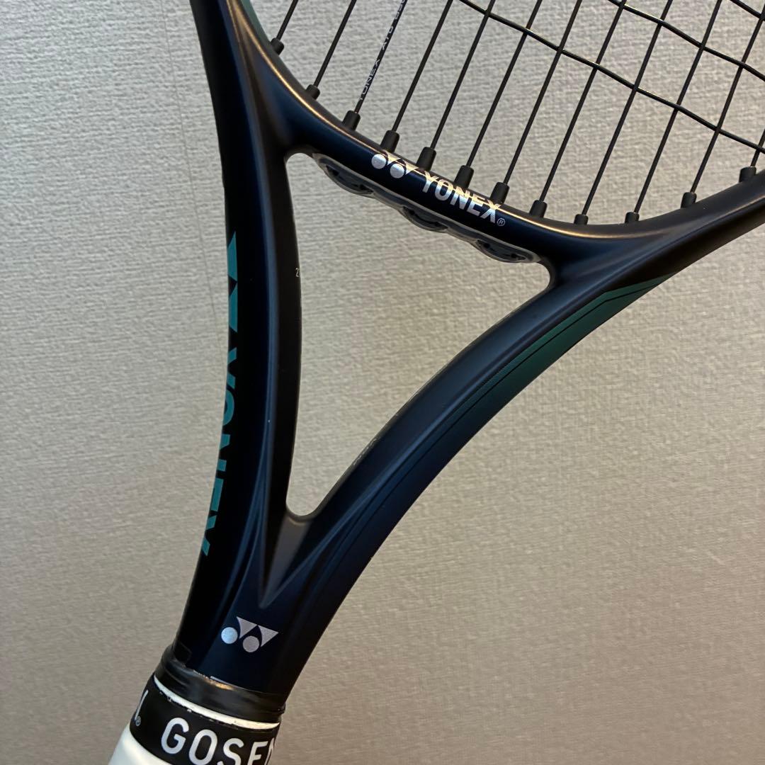 ❤️美品❤️　YONEX　ヨネックス　EZONE 105 グリップ１