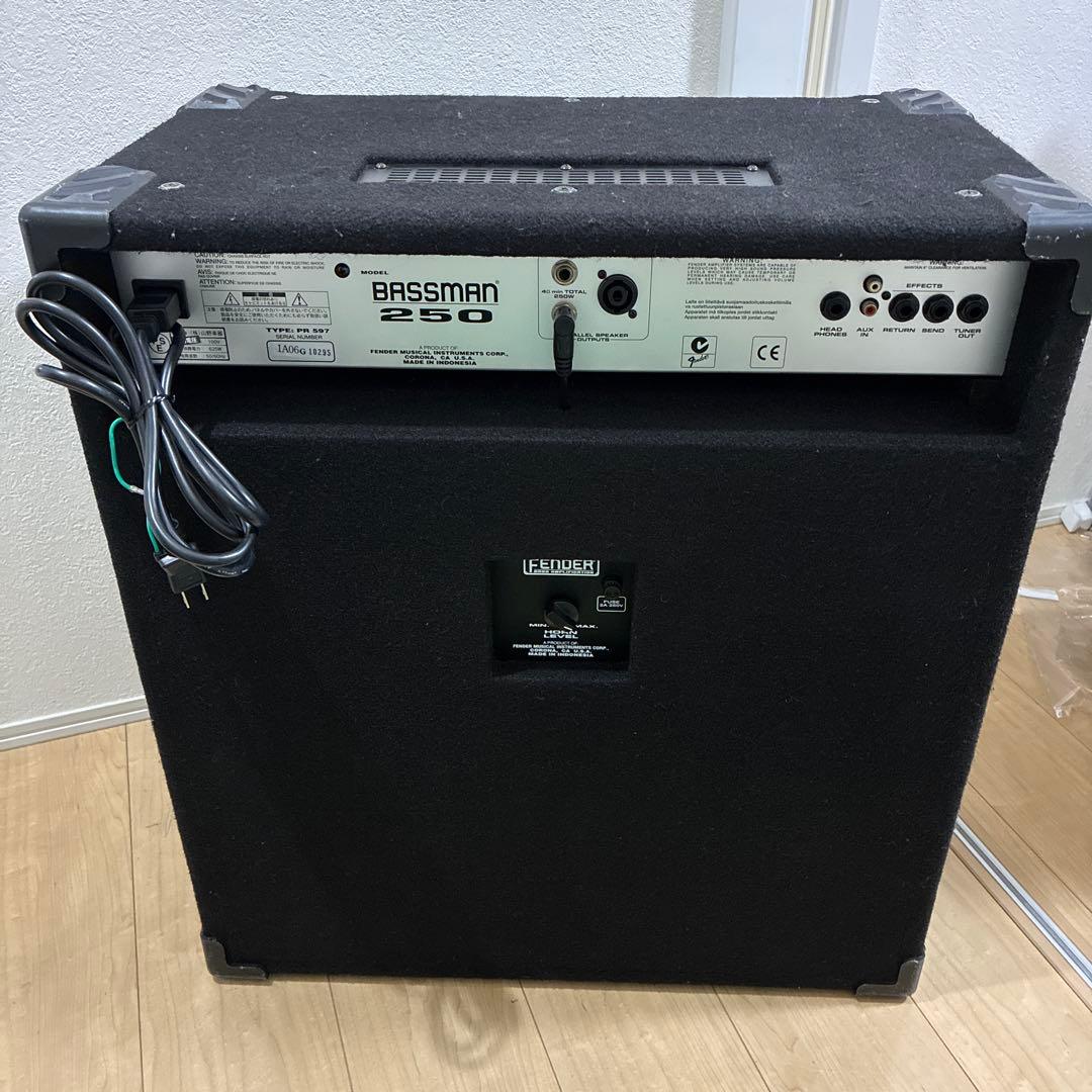 希少　フェンダー Fender USA ベースアンプ BASSMAN 250