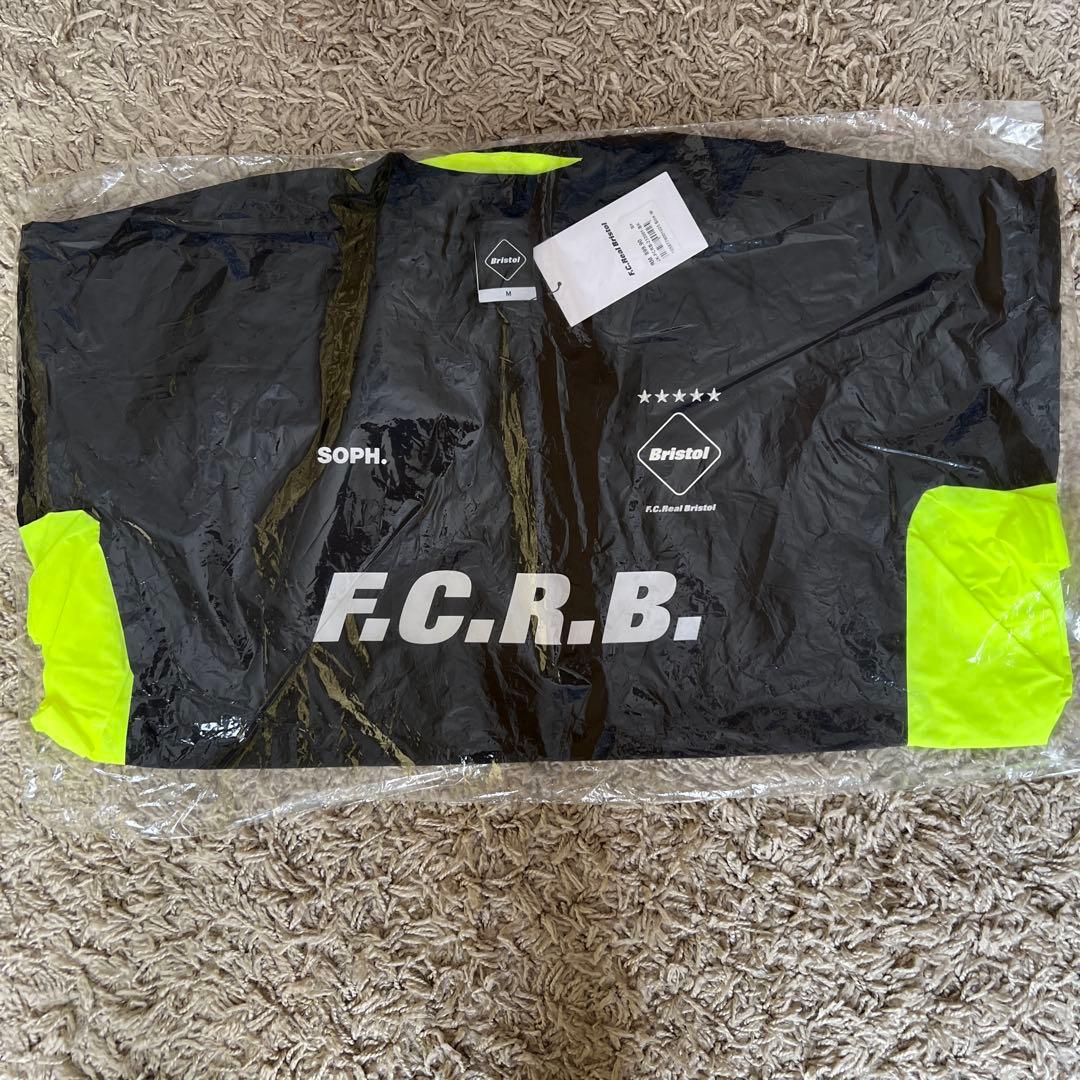 SOPH. F.C.Real Bristolウォームアップ ピステ M
