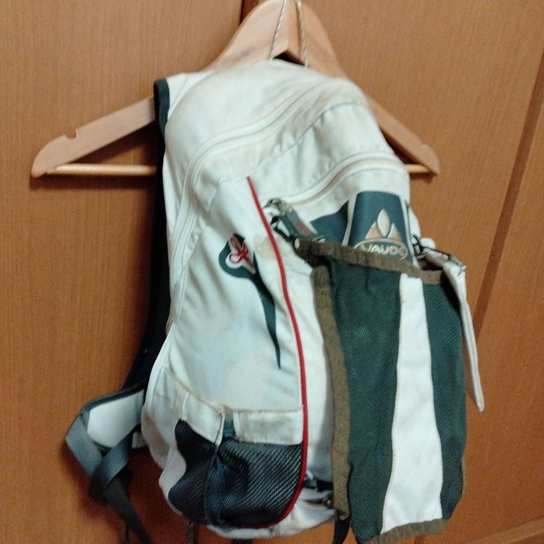 VAUDE ( ファウデ ) ROOMY 12+3 白　デイバッグ