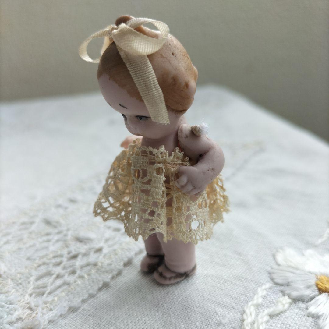 ドイツ　アンティーク　HERTWIG ミニチュアビスクドール　頭にリボン　女の子