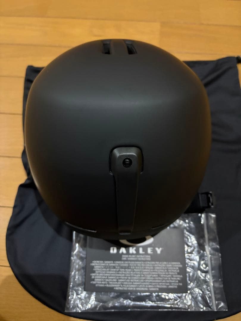OAKLEY マットブラック ヘルメット Mサイズ