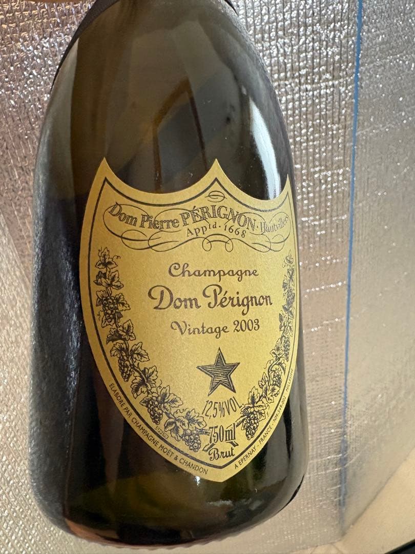 Dom Perignon ドンペリニヨン 2003 ビンテージ 化粧箱 冊子付き
