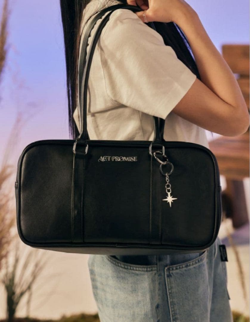 TXT ACT:PROMISEショルダーバッグ　shoulder bag
