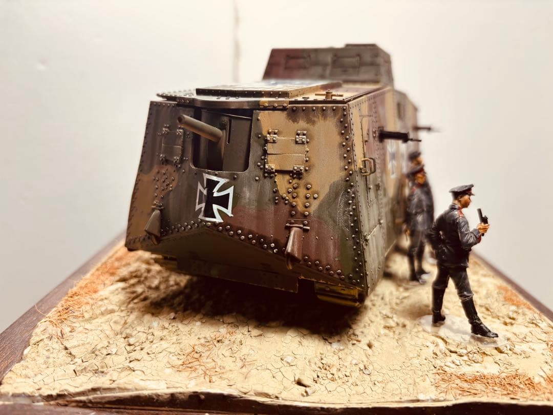 WWI ドイツ帝国陸軍戦車 A7V1/35スケールモデル