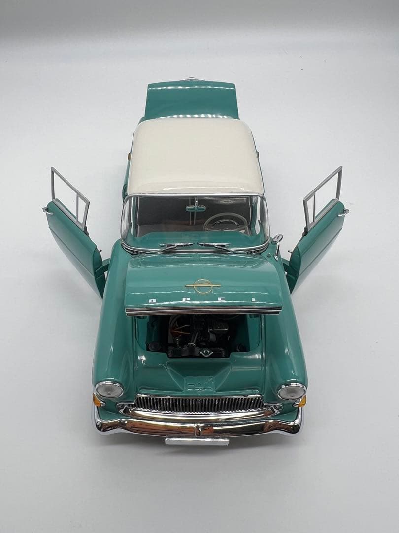 No434ミニカー1/18箱ありOPEL REKORD P1 1958