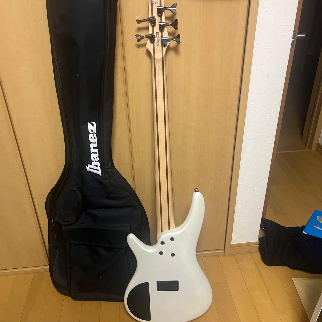【美品】Ibanez SR305E 5弦ベース　純正ケース付き