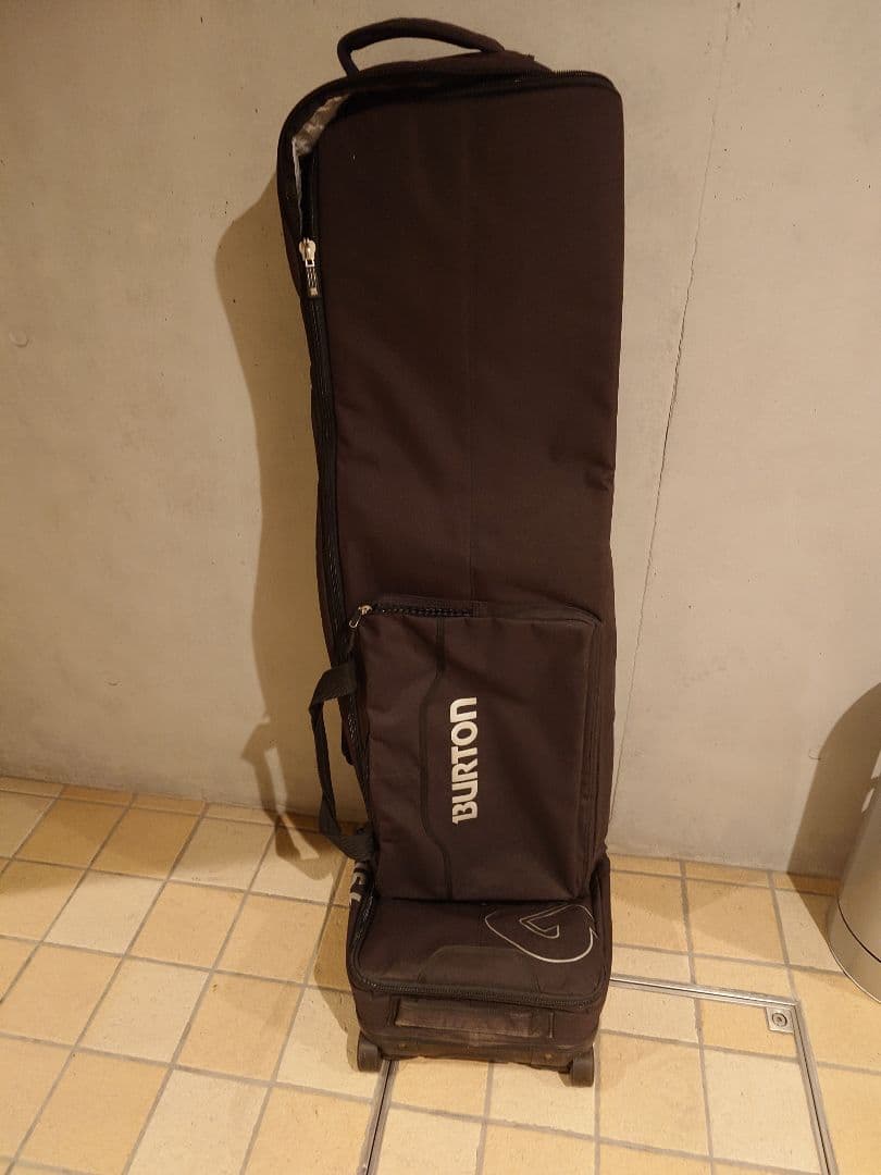 [中古]Burton スノーボードバッグ 黒 キャスター付き 156cm