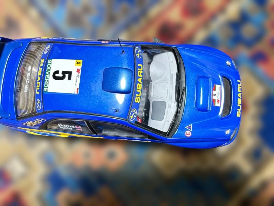 オートアート 1/18 スバル インプレッサ WRC 2001 MOTUL#5