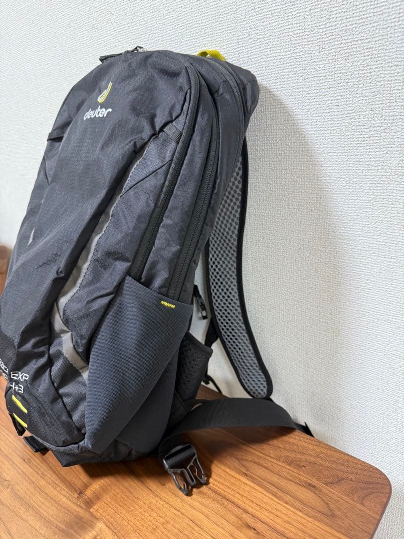 deuter(ドイター)　RACE EXP AIR 14+3 ブラック リュック