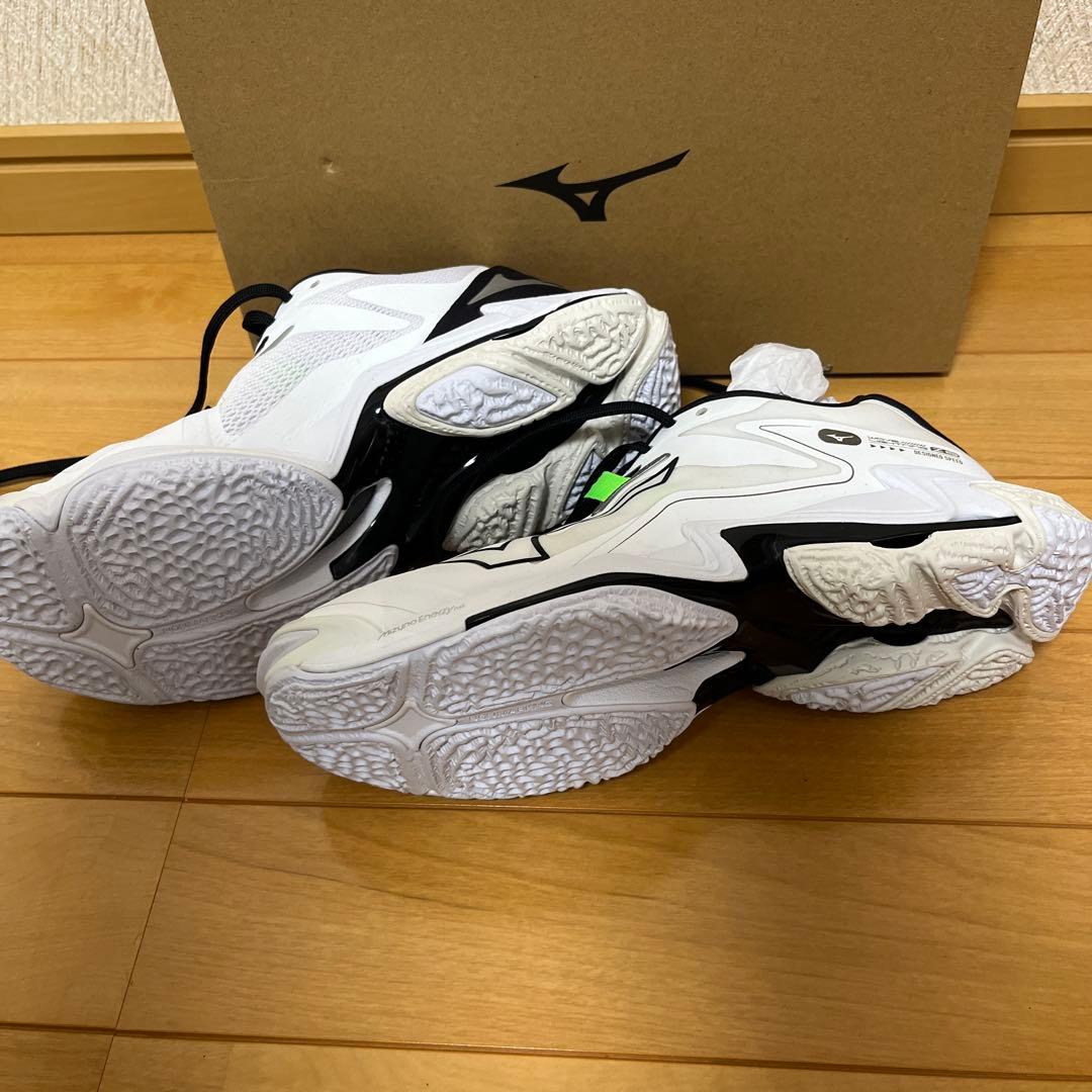 Mizuno Wave Lightning Z6 バレーボールシューズ24.0