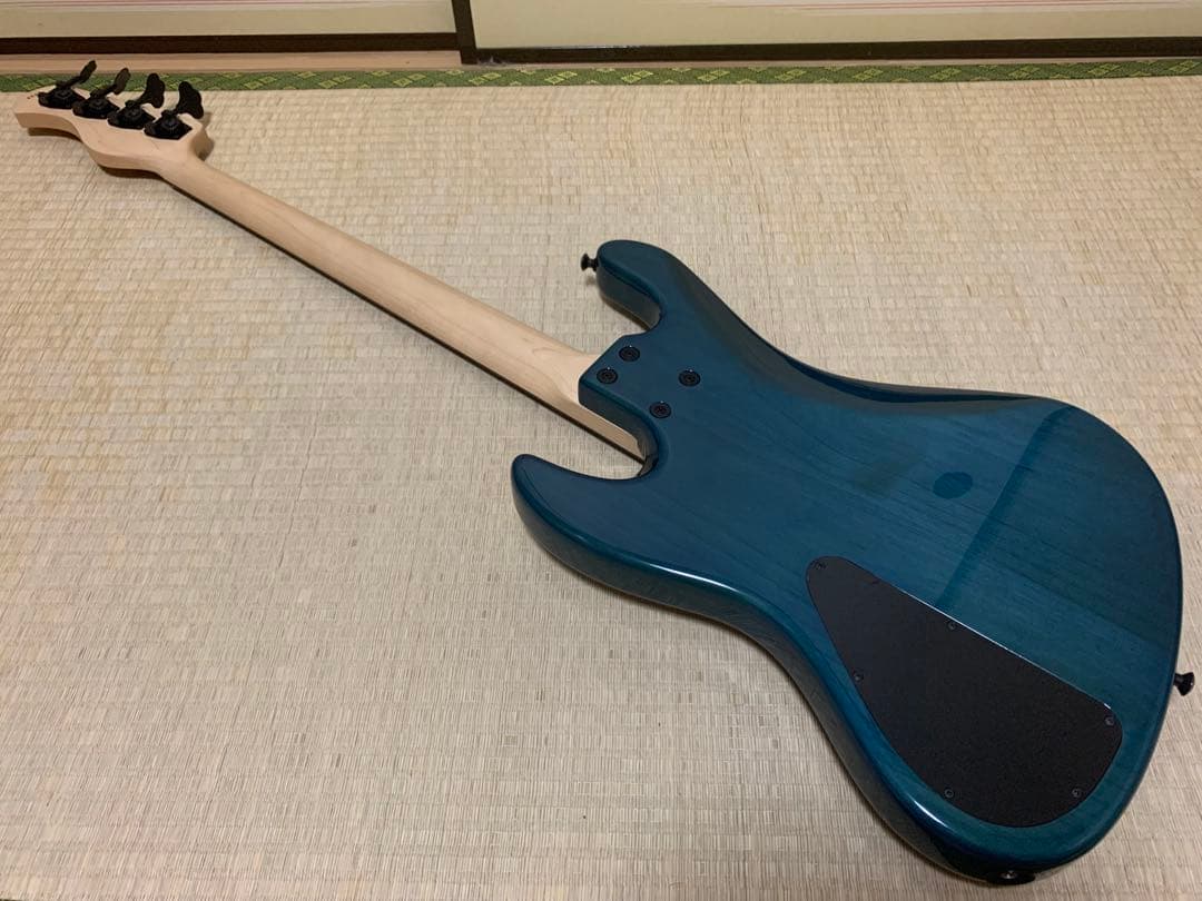 ベース Sadowsky TYO Modern Edge 4st fretless
