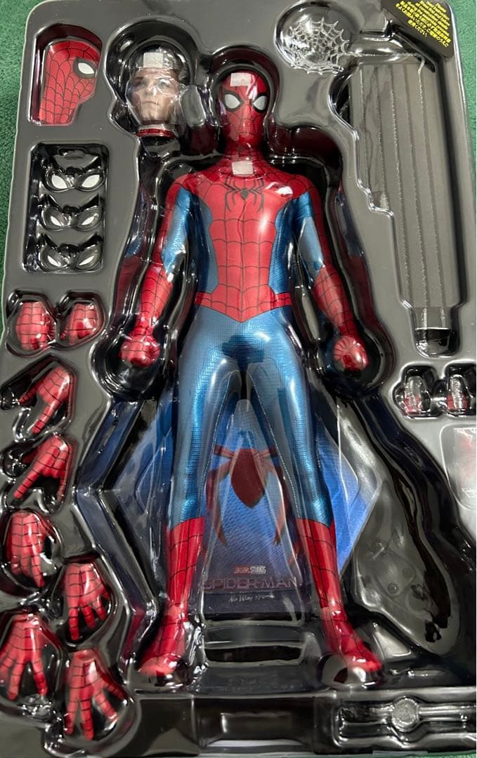 ホットトイズ　スパイダーマン　ノーウェイホーム　ニューレッド&ブルースーツ