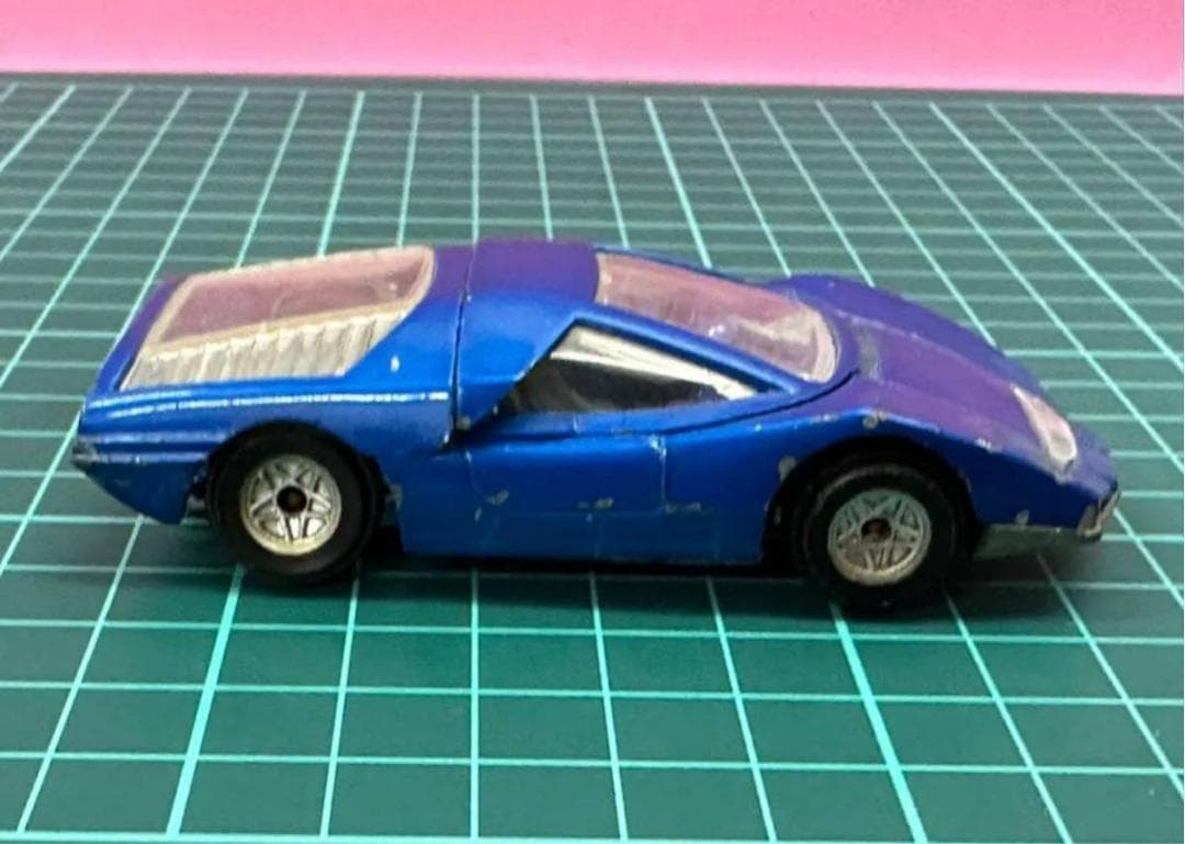 ポリトイズ　アバルト2000　1/43 ミニカー　ピニンファリーナ
