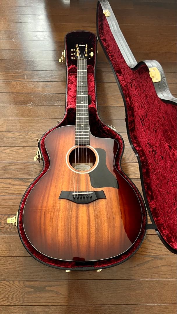 美品　Taylor（テイラー）224ce Koa DLX