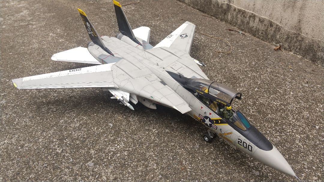 タミヤ グラマン F-14A トムキャット 1/48スケールモデル 完成品