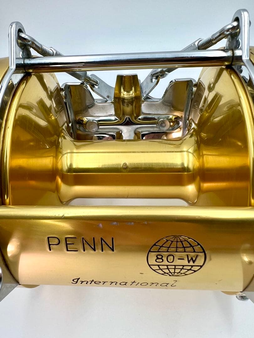 PENN ペン インターナショナル80W トローリングリール