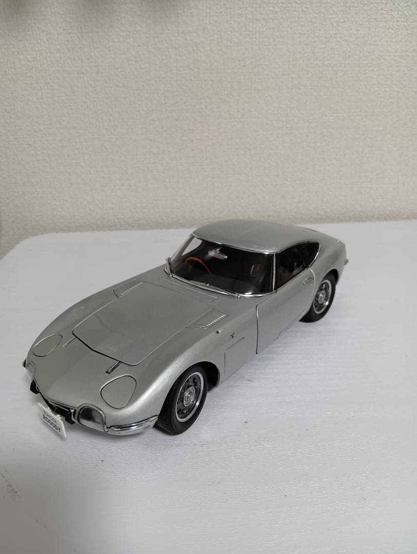 TOYOTA 2000GT ミニカー シルバー