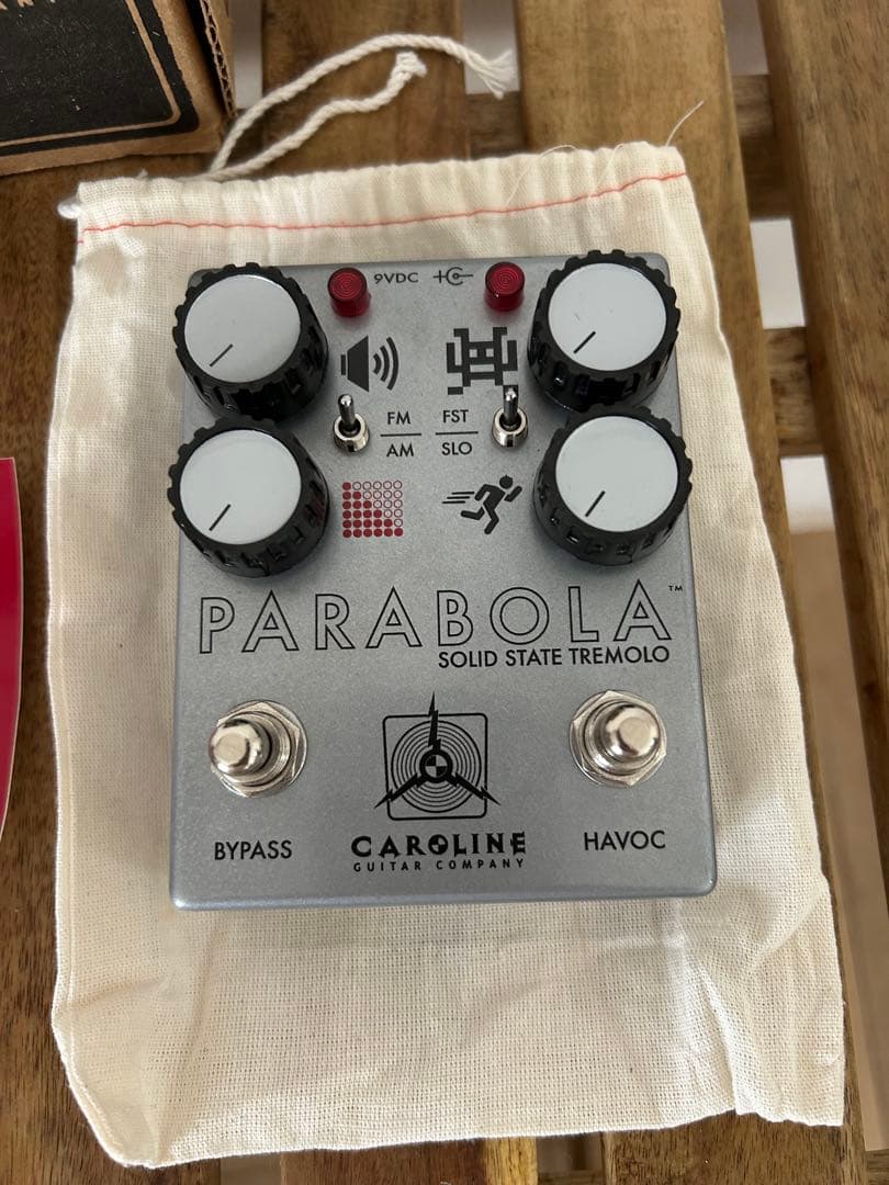 Caroline Guitar Company PARABOLA トレモロ