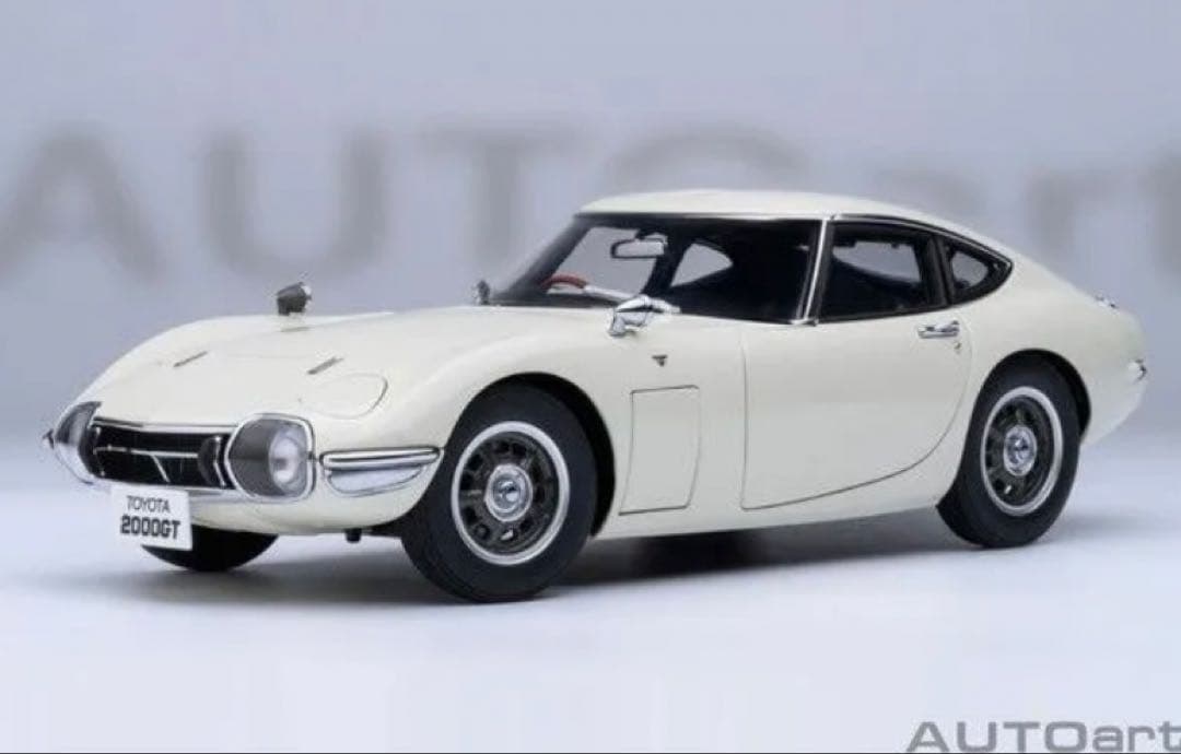 トヨタ 2000GT 1/18 ミニカー